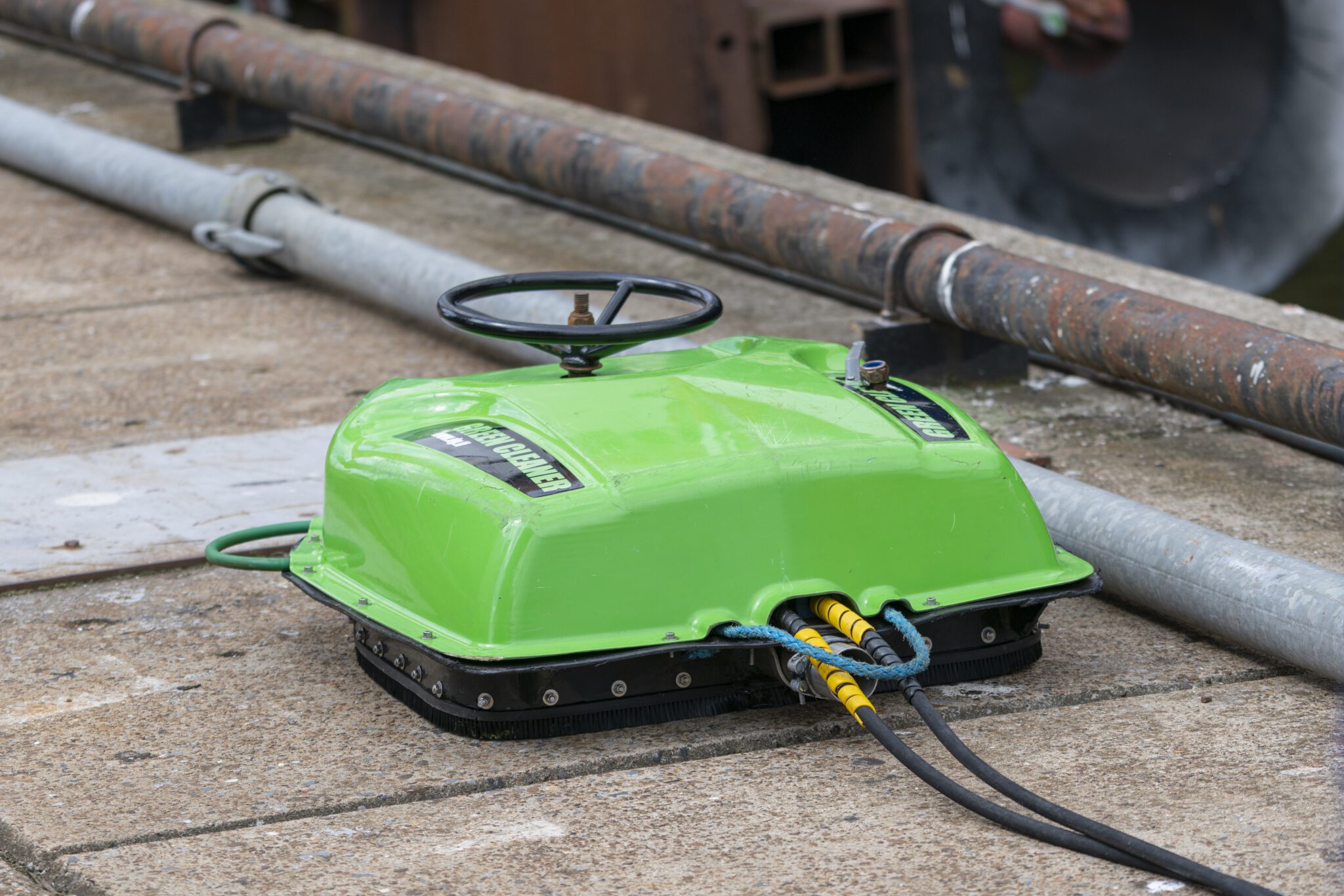 Projekt „CLEAN“ – Unterwasserreinigung in der professionellen ...